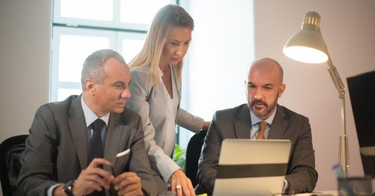 Navigating Business Law: Why Every Company Needs a Corporate Lawyer ...